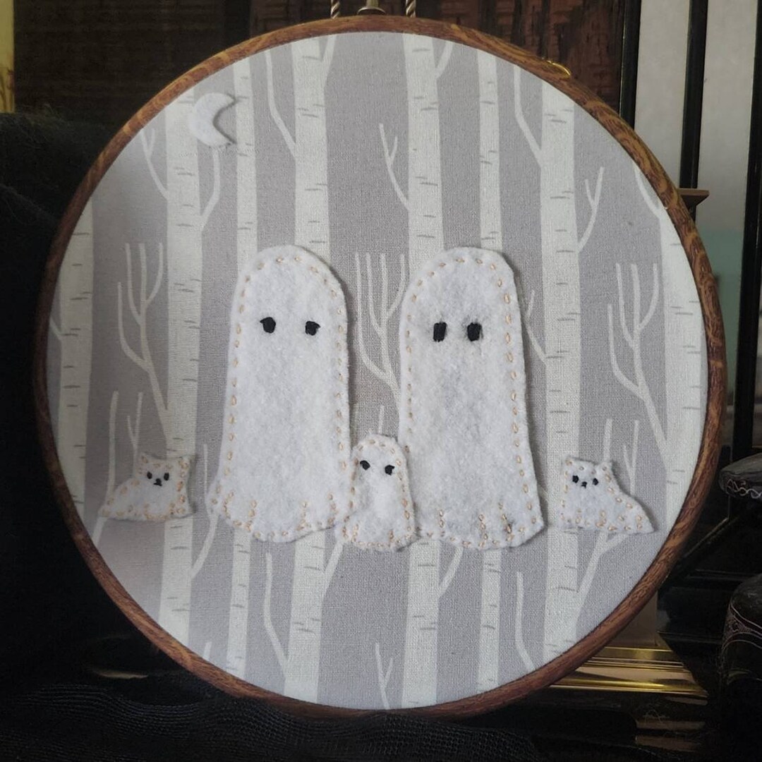 Custom Ghost Family Portrait - Etsy