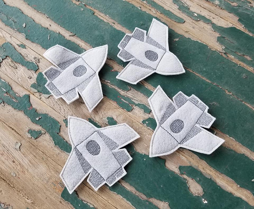 Fighter Jet Finger Puppet , Fighter Jet Finger Friend , Bendable ...