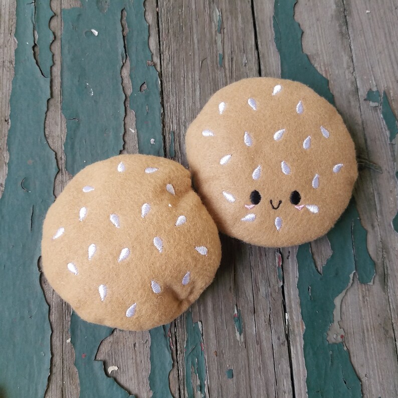 Play Food , Felt Food , Cheeseburger Play Set , Smiley Bun , Cheese ...