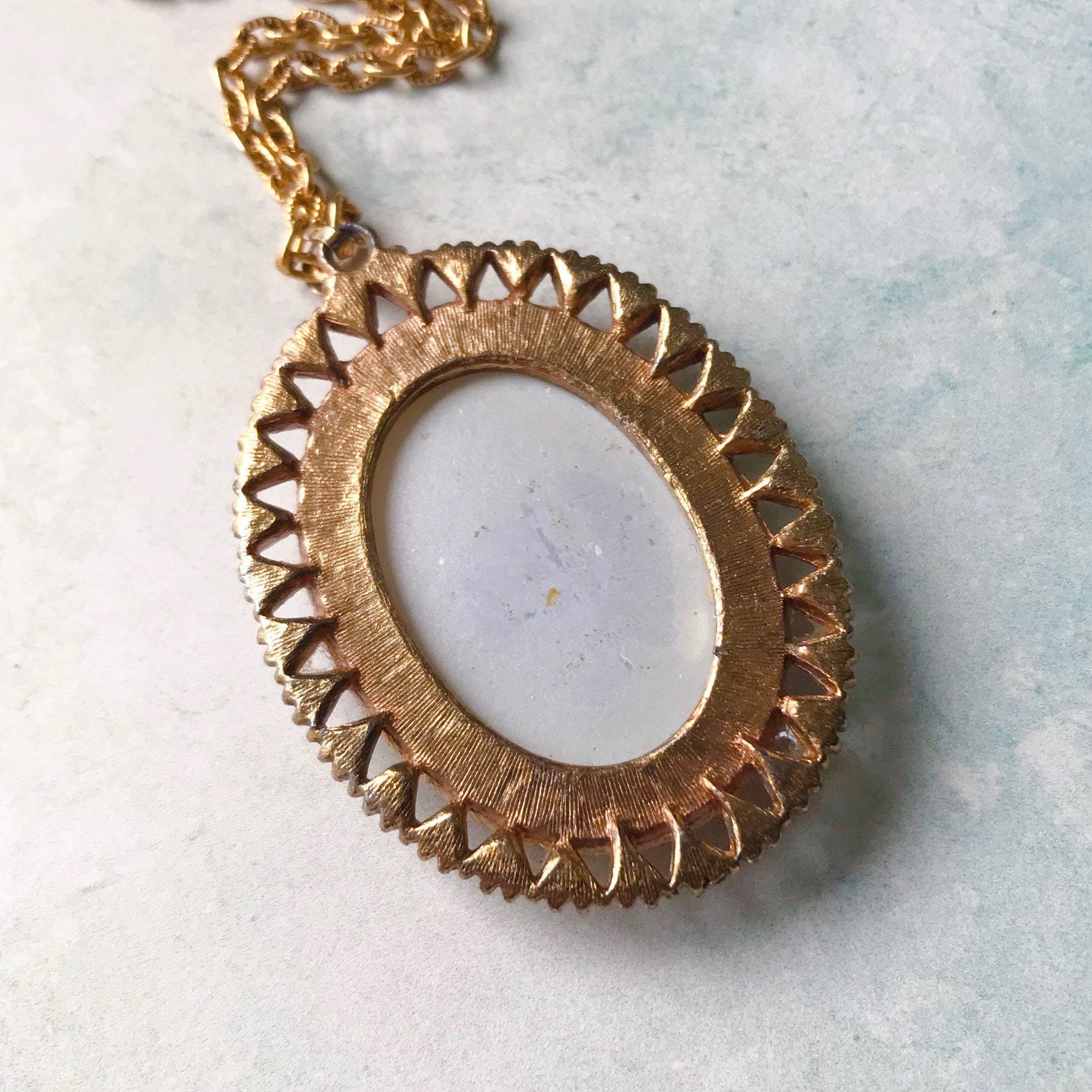 Vintage Gold Tone Flower Cameo Pendant Necklace, 2 Flower Pendant ...