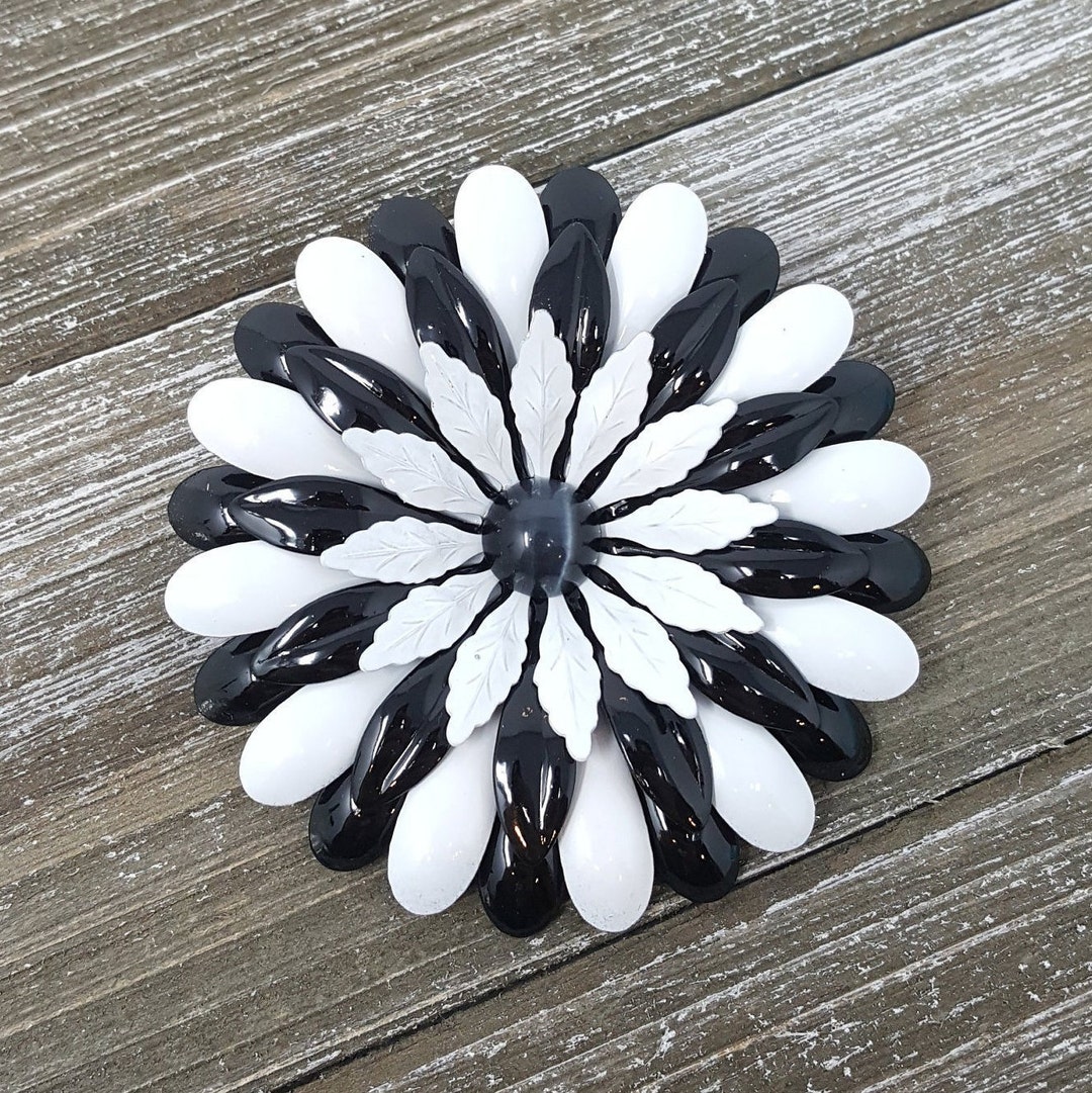 Vintage Enamel Flower Pin, Black & White, Mod Flower Pin, Retro ...