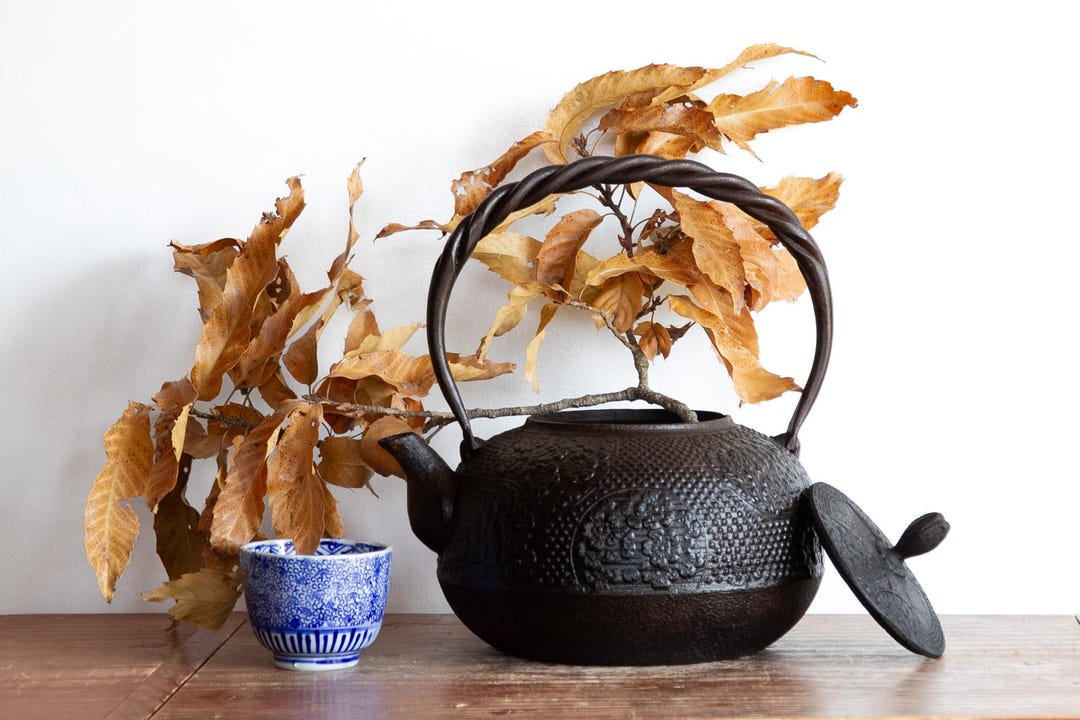 Japanese Tetsubin Cast Iron Antique Teapot, Nambu Kettle, Extra Large Teapot, Tea Ceremony, Home ...