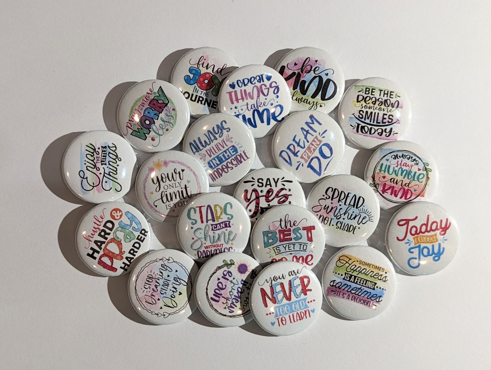 Motivational Designs - Set of 20 Buttons or Magnets - 1" or 1.25" Pin ...