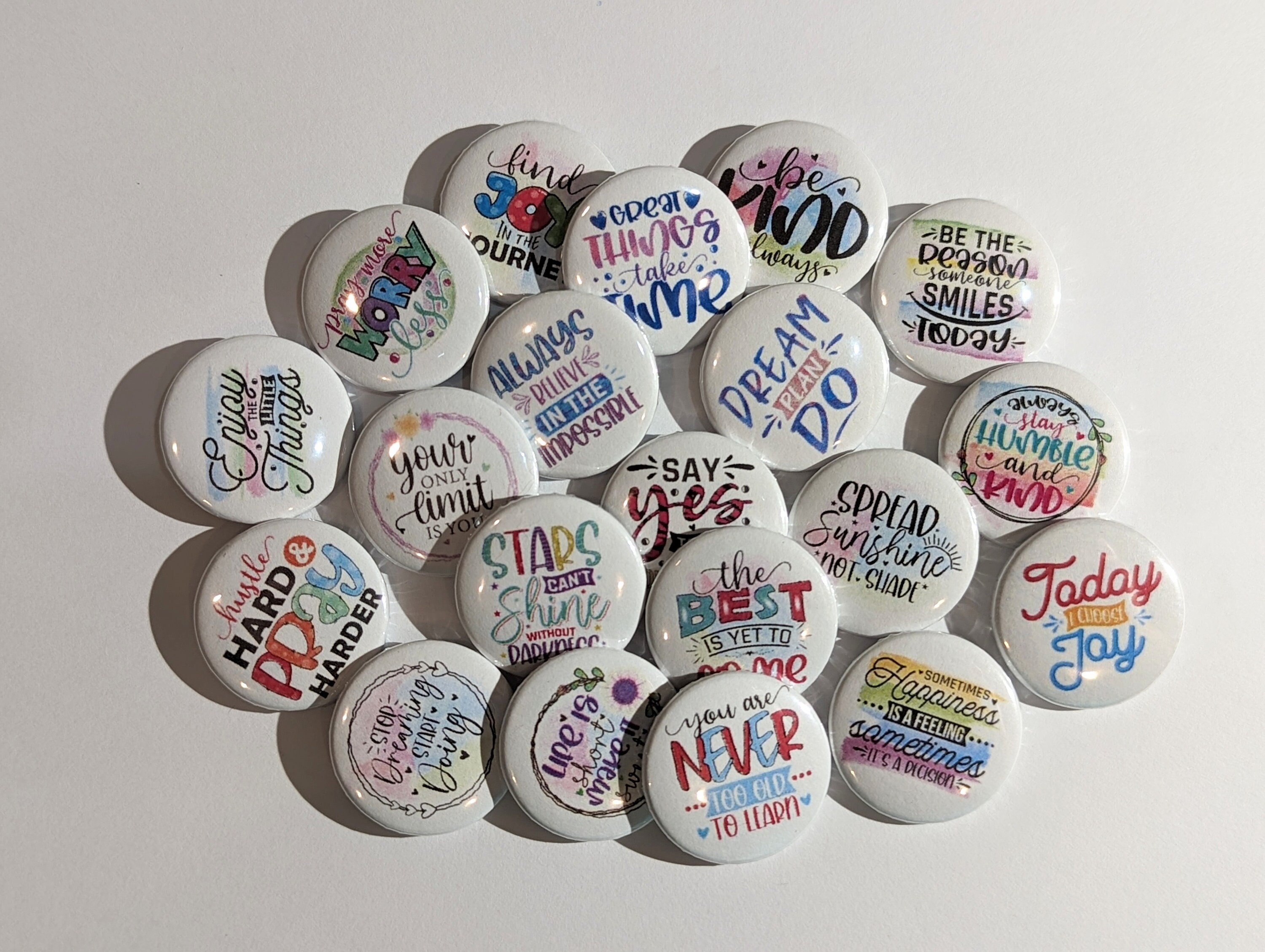 Motivational Designs - Set of 20 Buttons or Magnets - 1" or 1.25" Pin ...