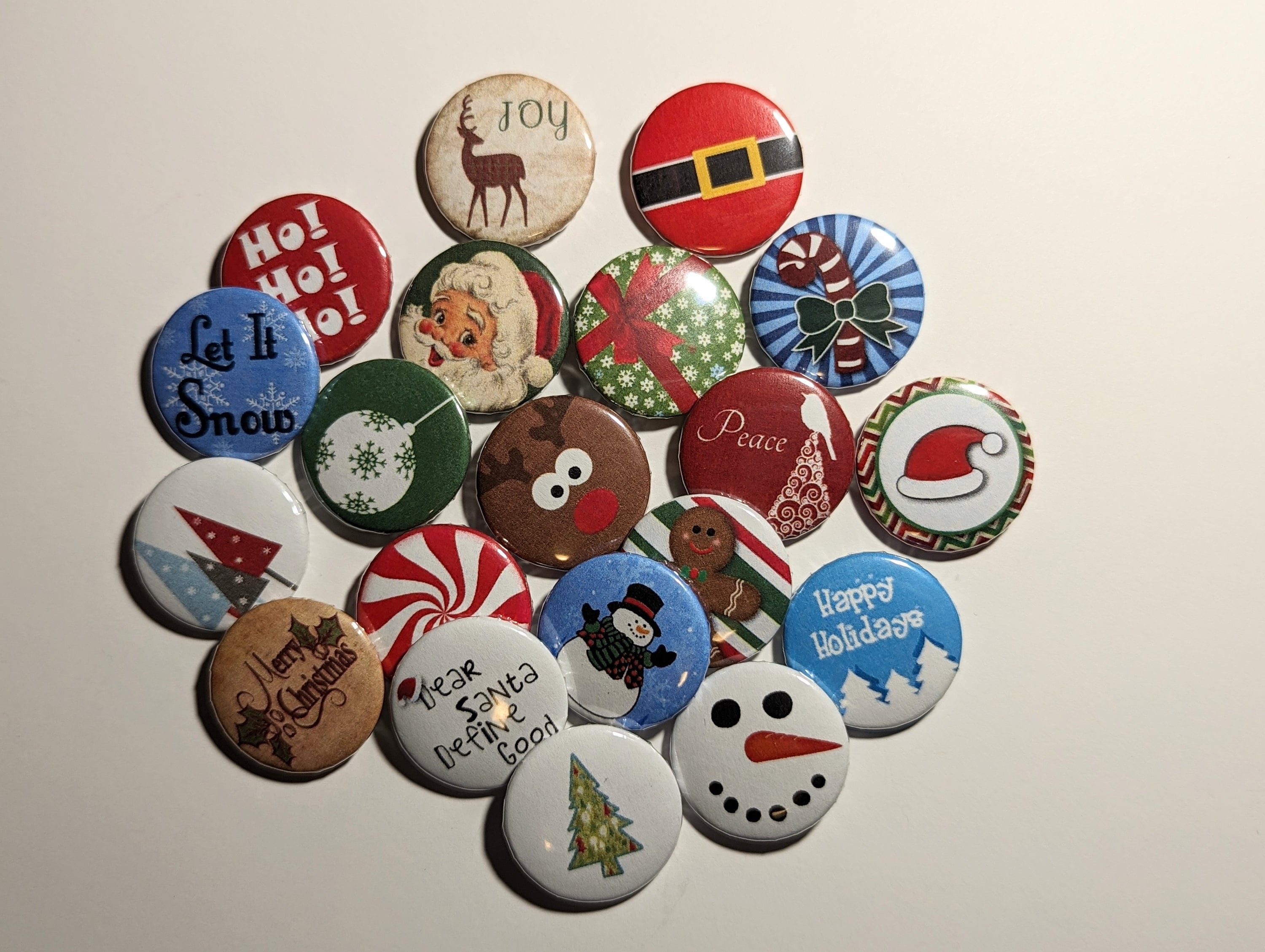 Christmas Pins Set of 20 Buttons or Magnets 1, 1.25 or 2.25 Pin Buttons ...