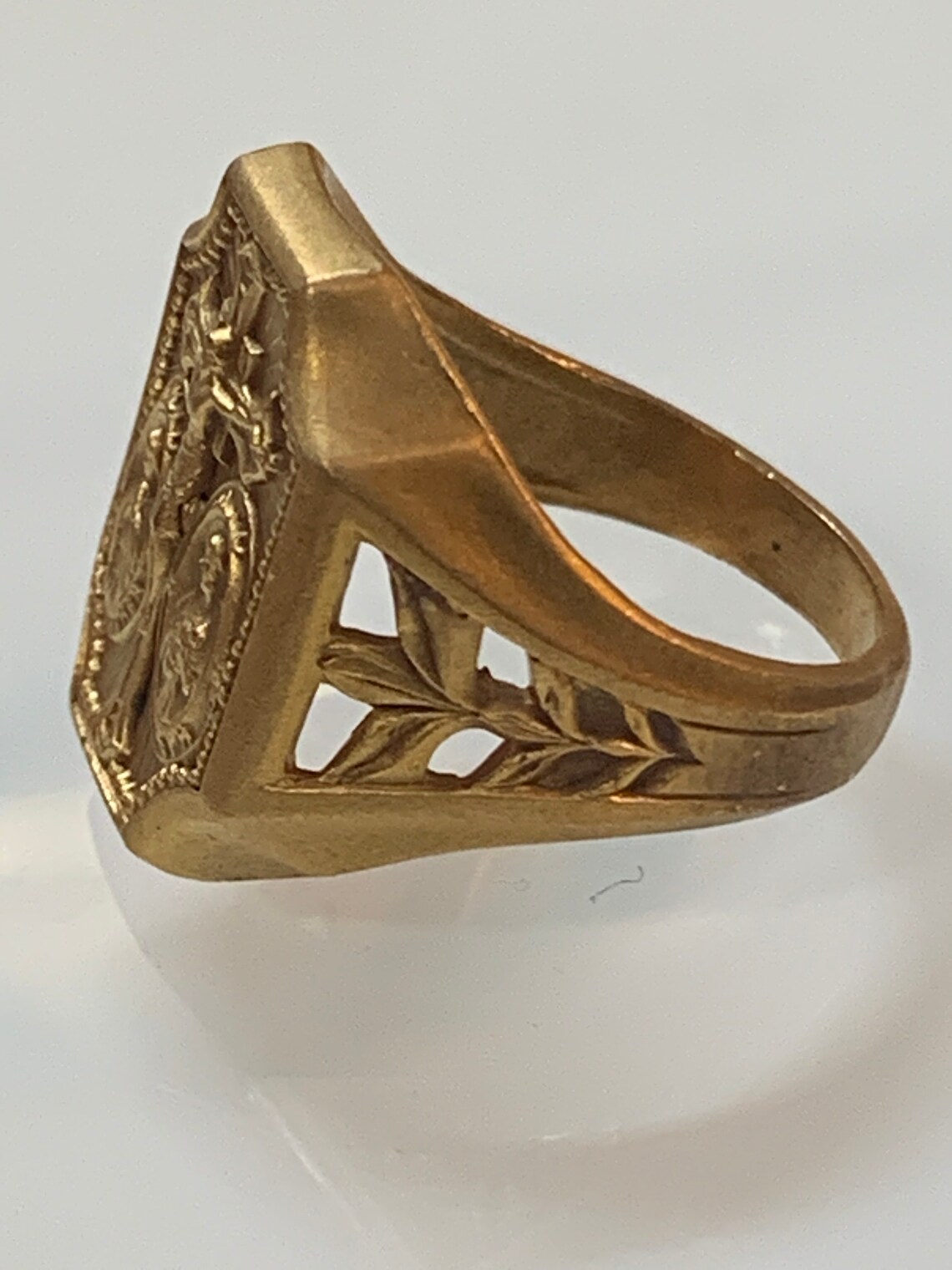 Vintage Jesus Mary & St. Joseph Pray for Us Gold Ring - Etsy