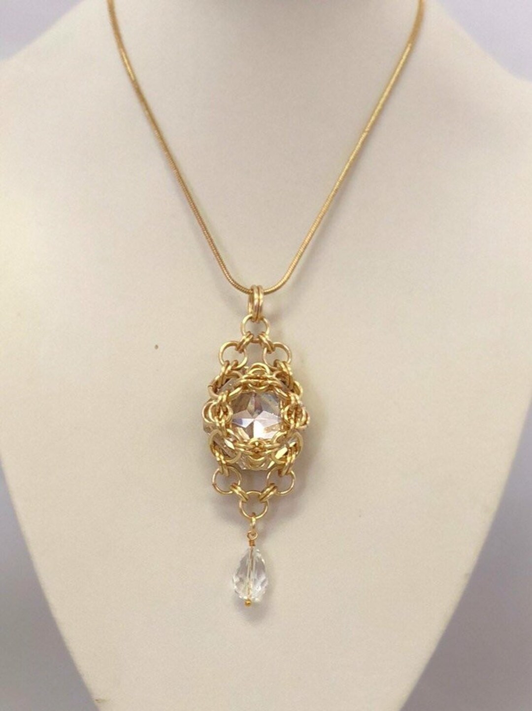 Queen Elizabeth Chainmaille Pendent- Tutorial Only - Etsy