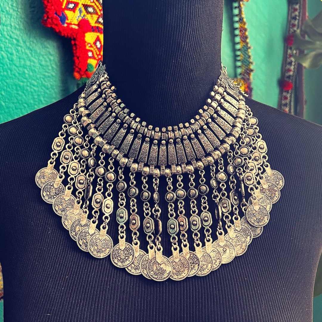 FLASH SALE. Modern Kuchi Necklace. - Etsy