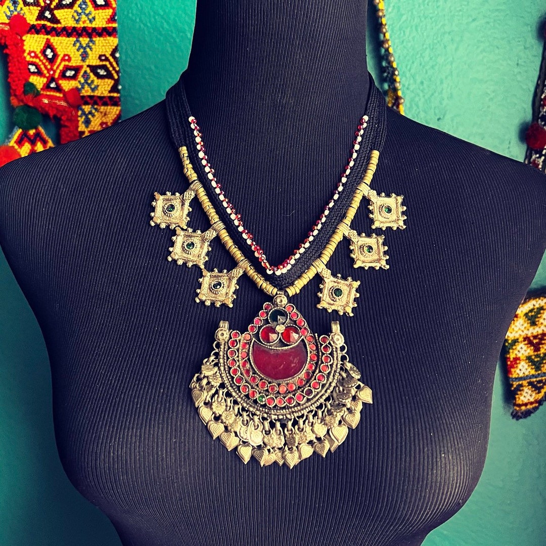 Kuchi "shoelace" Necklace. #2. - Etsy