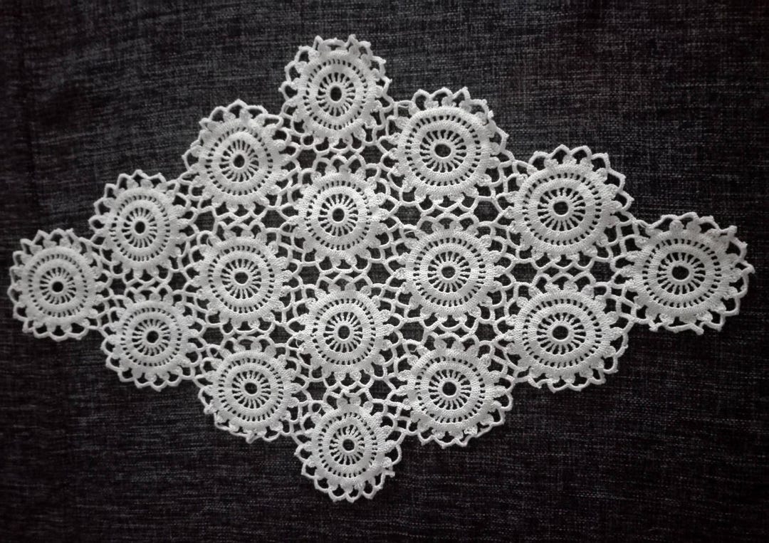 Vintage Romanian Crocheted Handmade Handcraft Table Linen Cloth ...