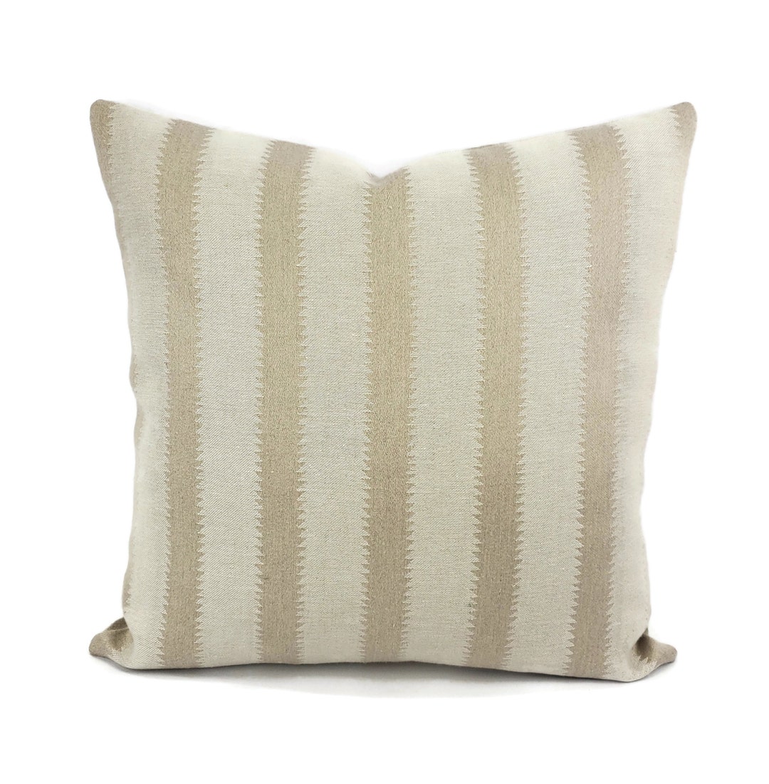 Rogers & Goffigon Sawtooth in Swordfish Pillow Cover - 20" X 20" Gray ...