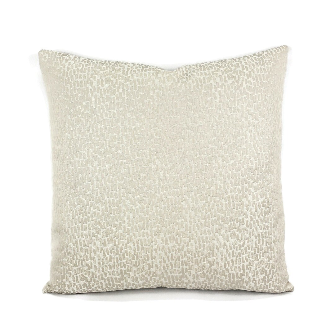Pindler Odessa in Eggshell Pillow Cover - 20" X 20" Ivory White Speckle ...
