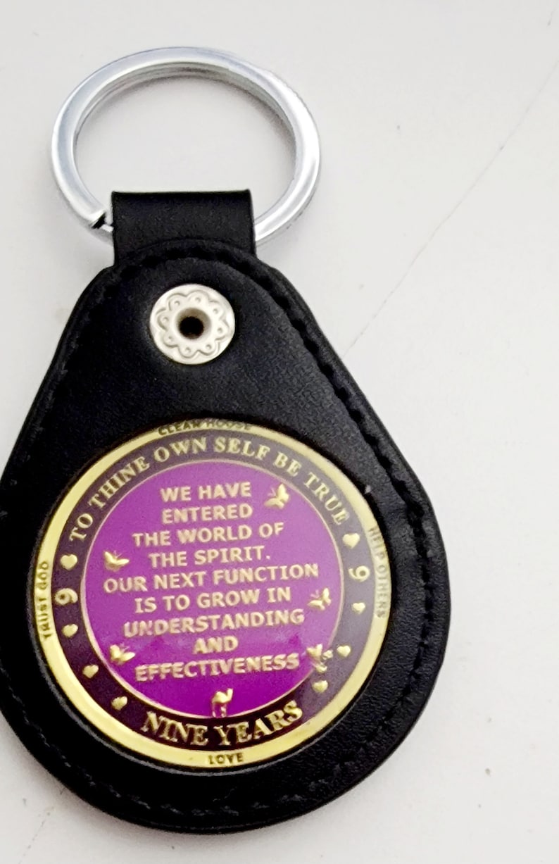 34mm Leather Silver Finish Medallion Holder Key Chain - for Triplated ...