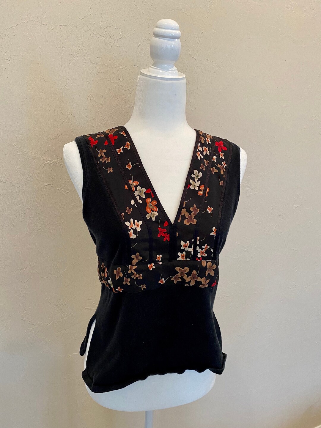 Vintage Early 2000s Y2K Top International Concepts With Silk Accents ...