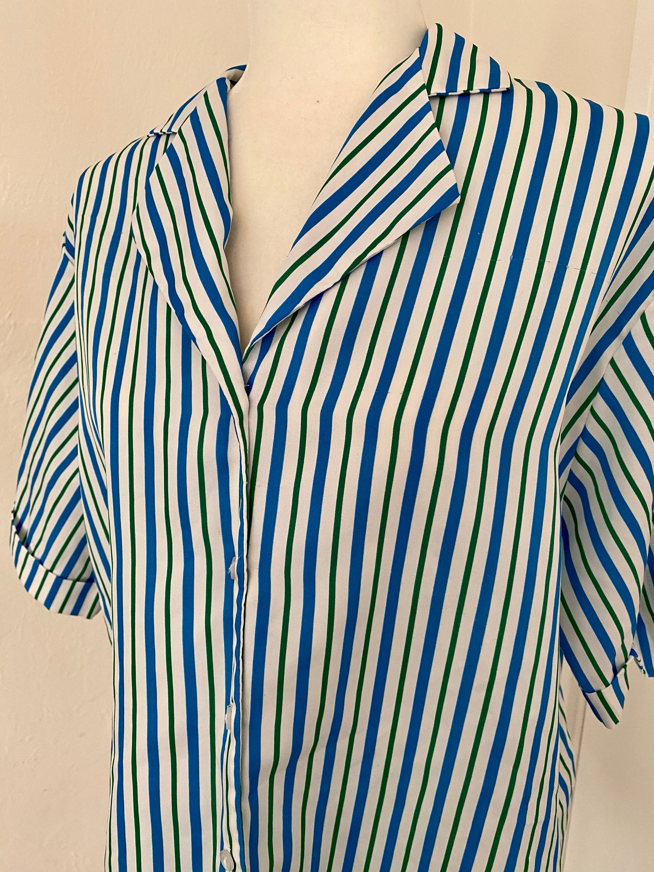 Vintage 1990s Bill Blass Girl Scouts of America Blue and Green Short ...