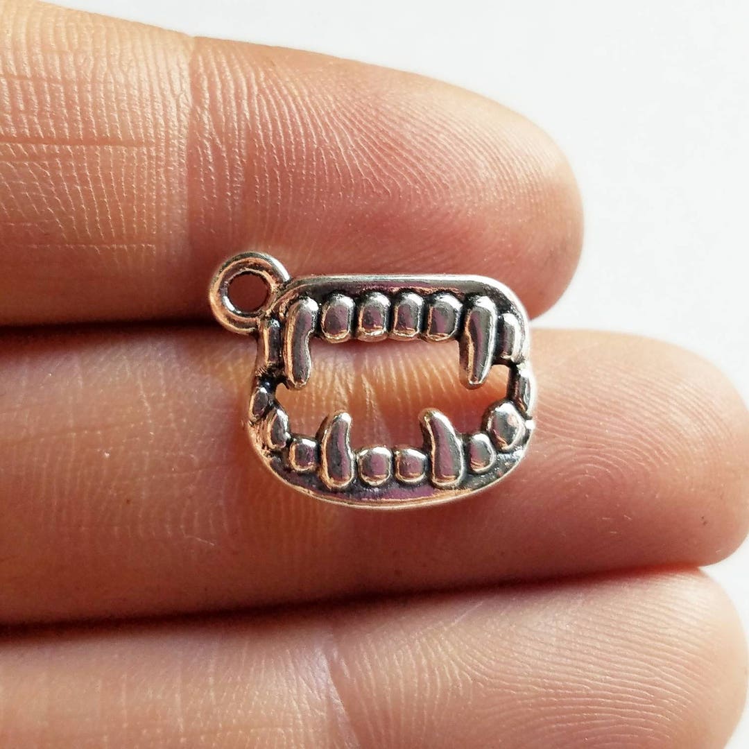 10, 20, or 50 Antique Silver Vampire Teeth Charms, Wholesale Charms ...