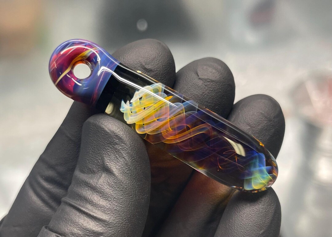 Magic Helix Glass Pendant: Color Changing Borosilicate Necklace With ...