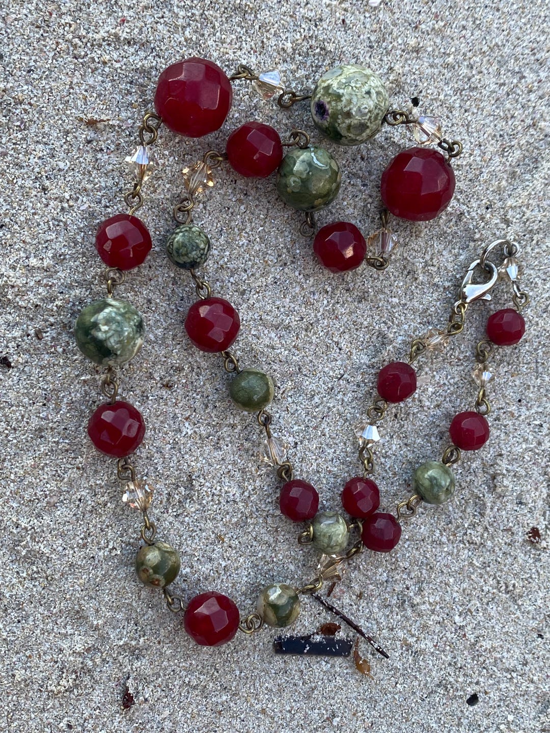 Short, Graduated Faceted Red Jade and Round Green Moss Agate Strand ...