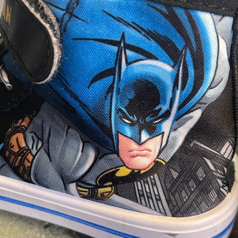 Kids Hi Top Sneakers Shoes Batman Blue Yellow DC Comics Size 8 Unisex ...