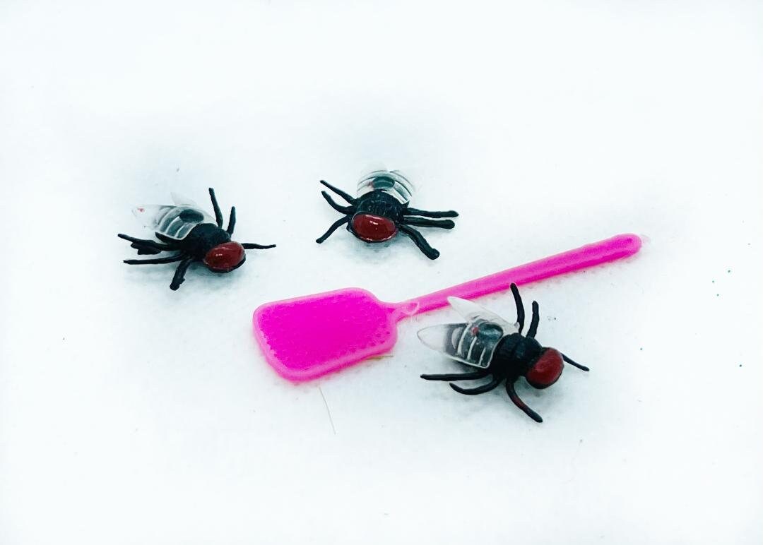 Elf Prop Miniature Fly Swatter and Miniature Fake Flies Dollhouse ...