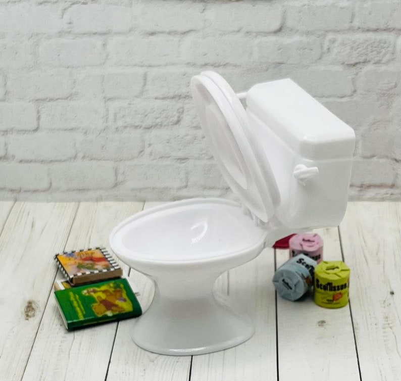 Miniature Doll Toilet: 1/6 Scale Dollhouse Bathroom Fixtures - Etsy UK