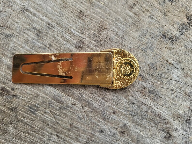 Gold and Pearl Crucifix Circular Bookmark - Etsy