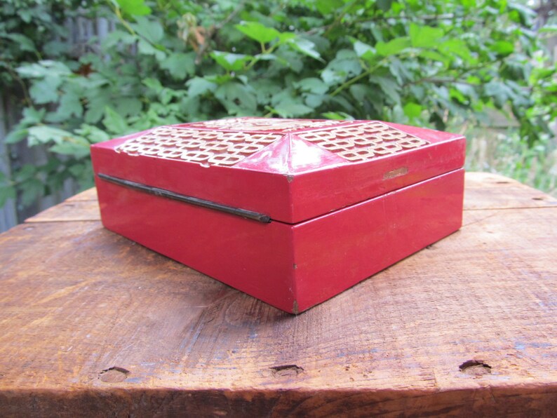 Vintage Red Trinket Jewelry Box Grapevine Trinket Box - Etsy