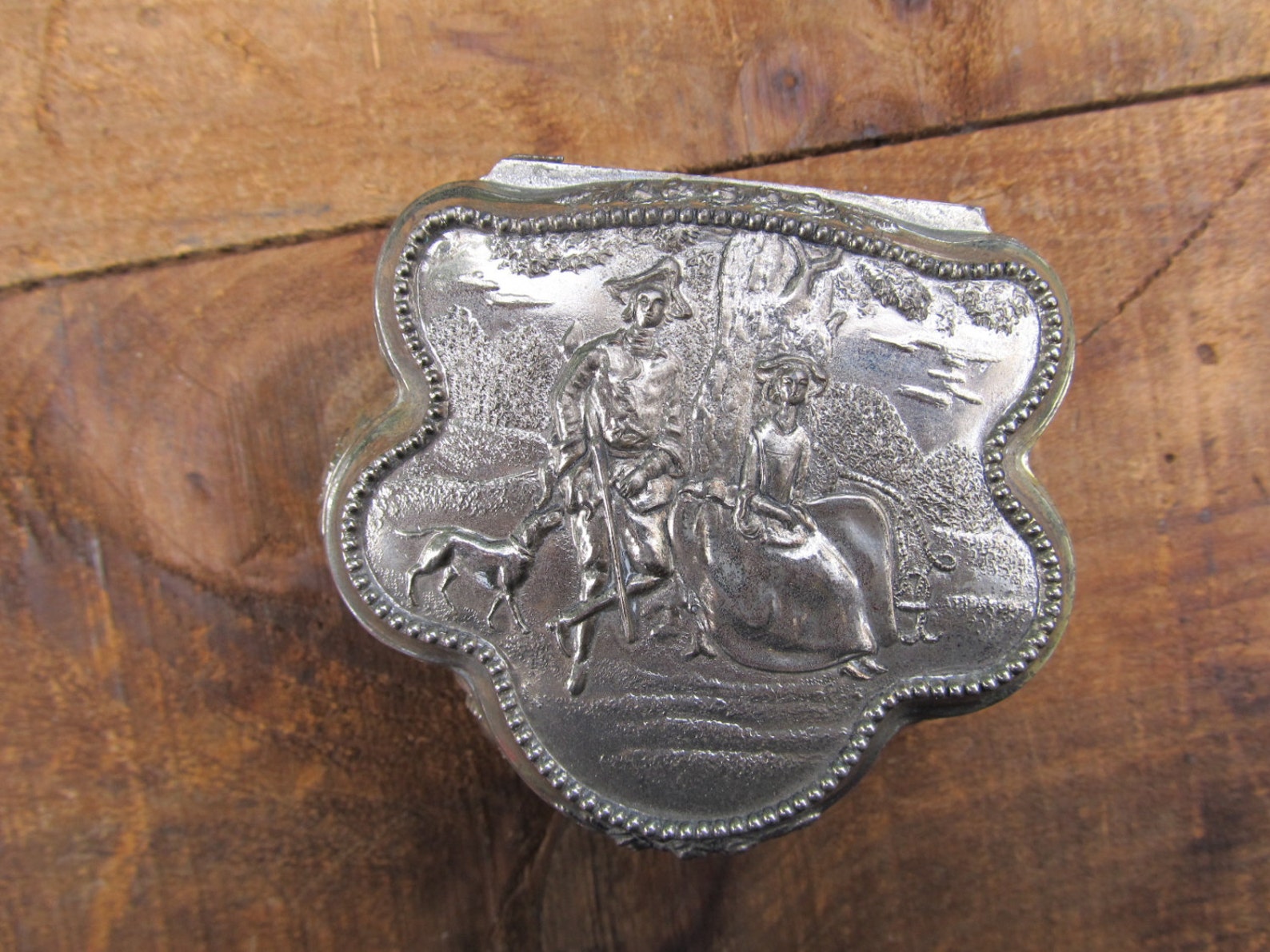 Vintage Footed Ornate Trinket Jewelry Box Hunting Couple - Etsy