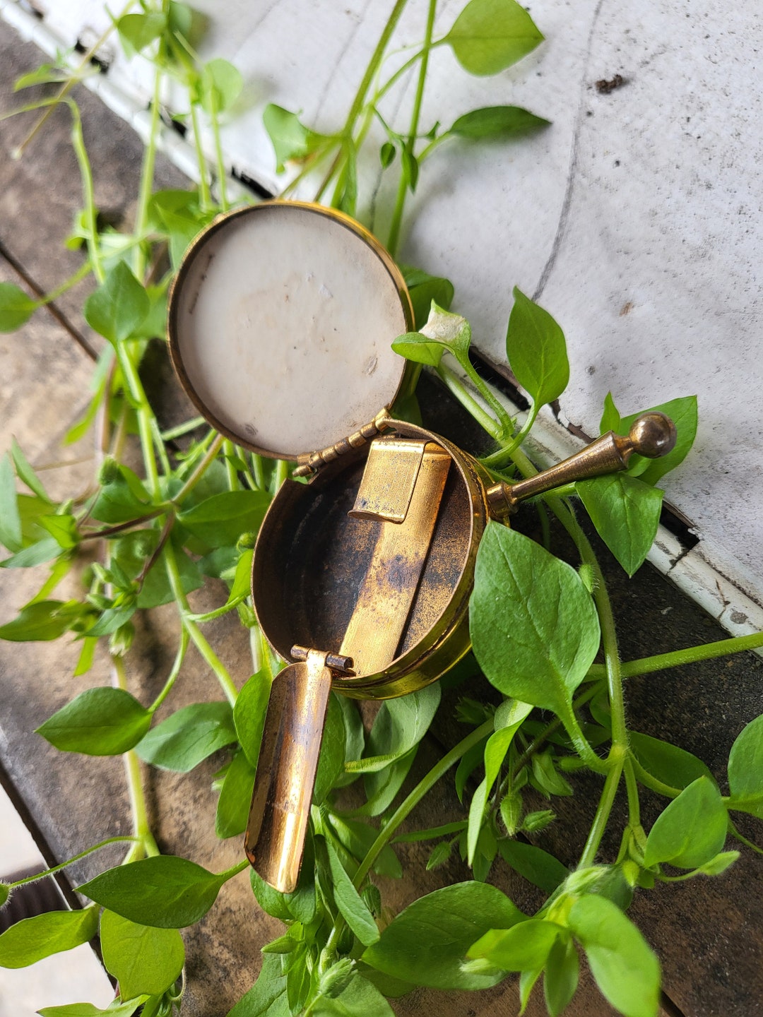 Margaret Rose Damascene Pocket Butler Ashtray Vintage Gold and Black ...