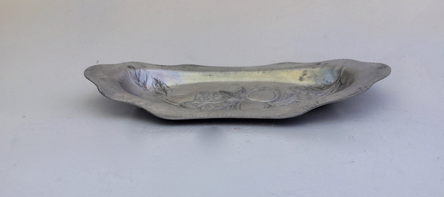 Everlast Hand Forged Metal Oval Platter - Etsy