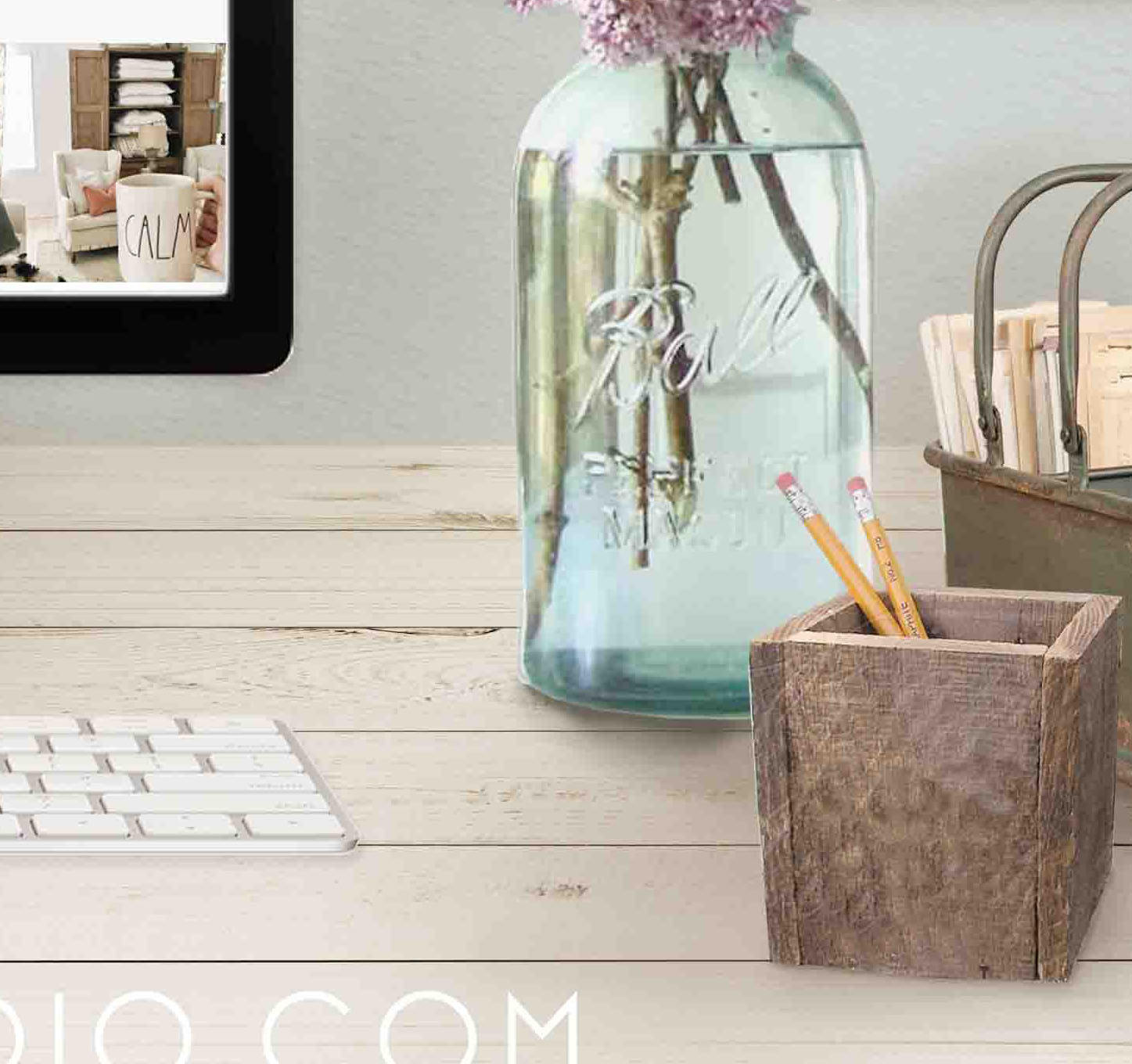 Farmhouse Style / Mac Computer Desktop Mockup / Styled Scene ...