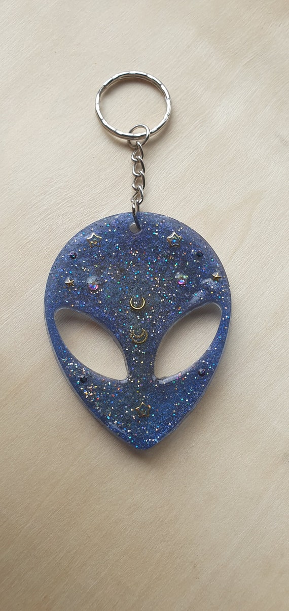 Handmade Alien Keyring by Jollylittlecloud - Etsy