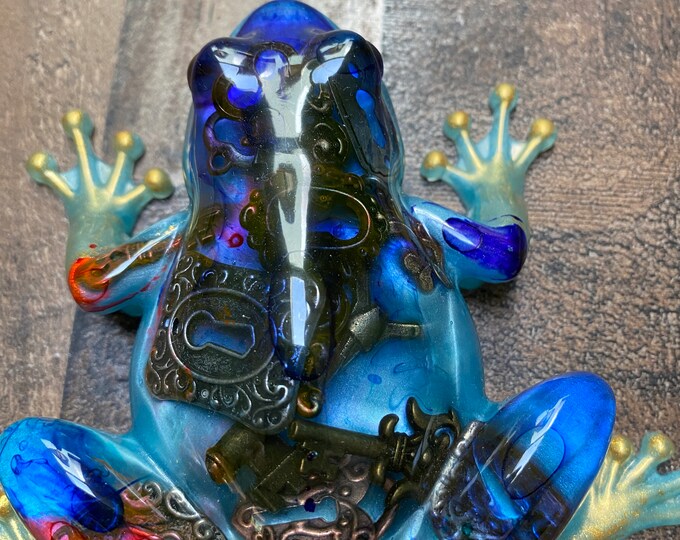 Steampunk Resin Frog With Locks and Keys - Etsy