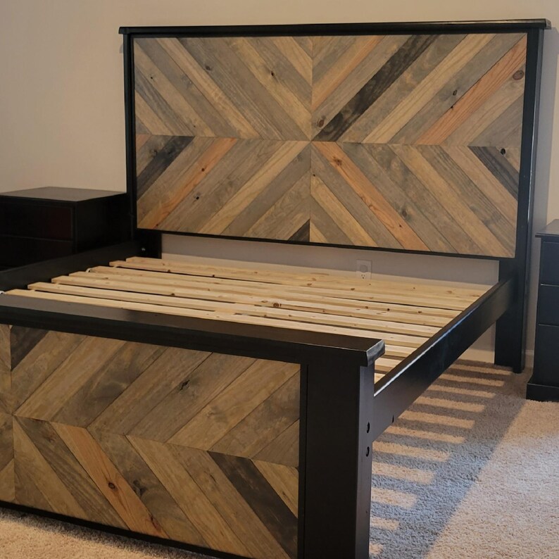 Custom-built Boone Solid Wood Bed - Etsy