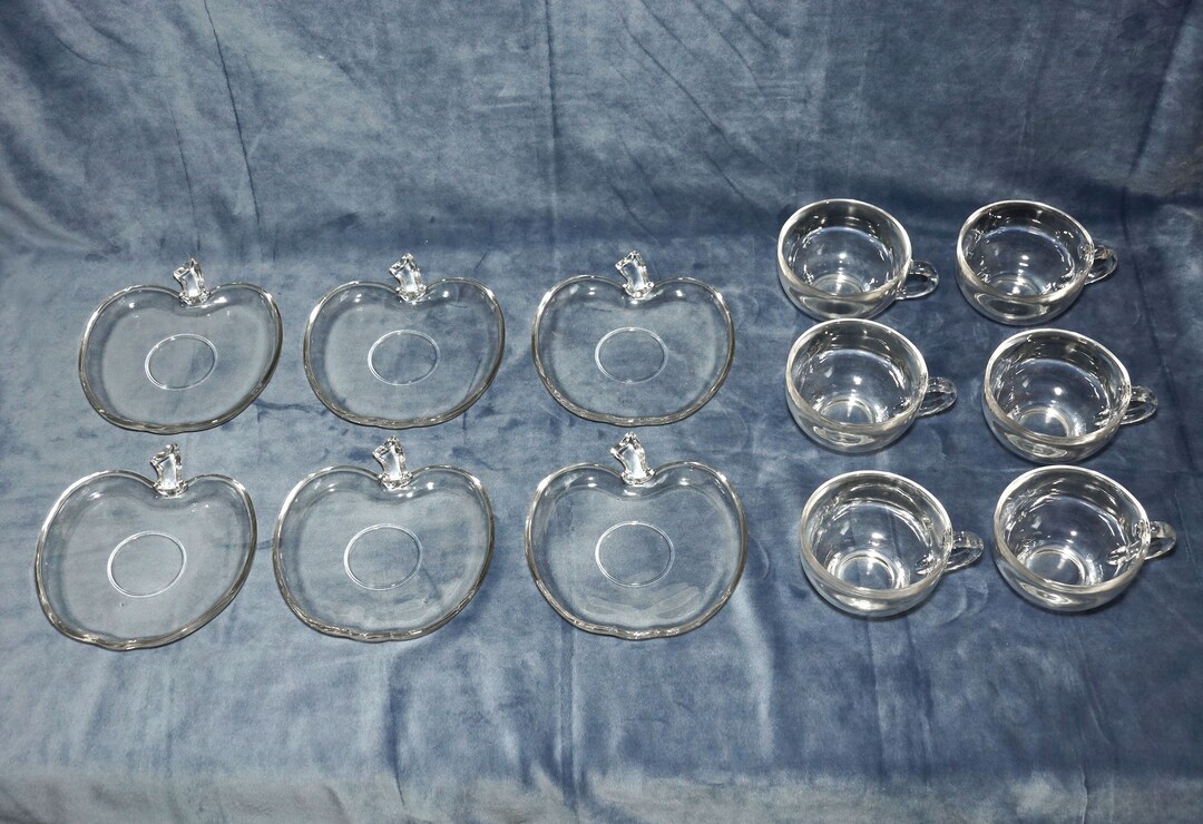 Vintage 1950's Hazel Atlas Tea Cups & Apple Shaped Saucers Set of 6 ...