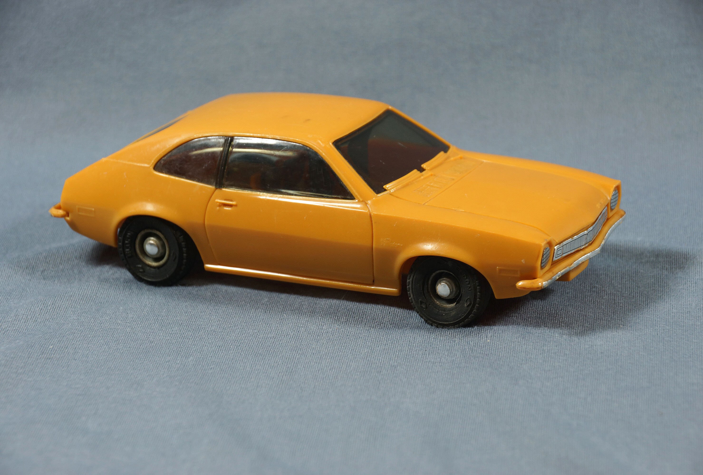 Vintage Ford Pinto Car Kit Model, Little Carefree Car 1971 1/29th Scale ...