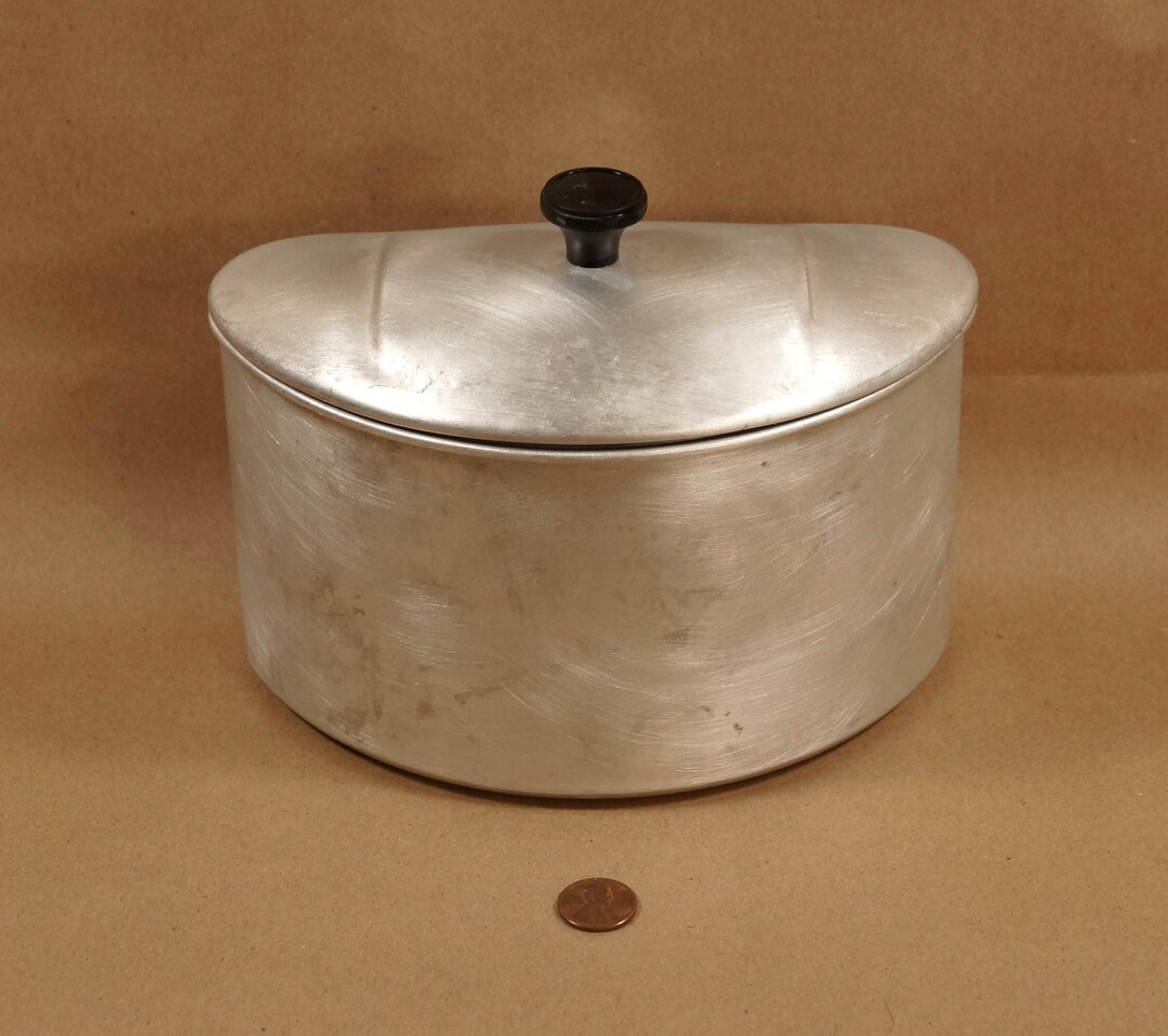 Vintage MCM Aluminum Triangular Pot With Lid, Mid Century 1950s 1960s ...
