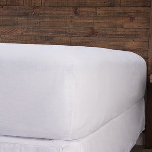 White Pure Linen Sheet Set. 4 Pieces -- Flat, Fitted Sheets and Two ...