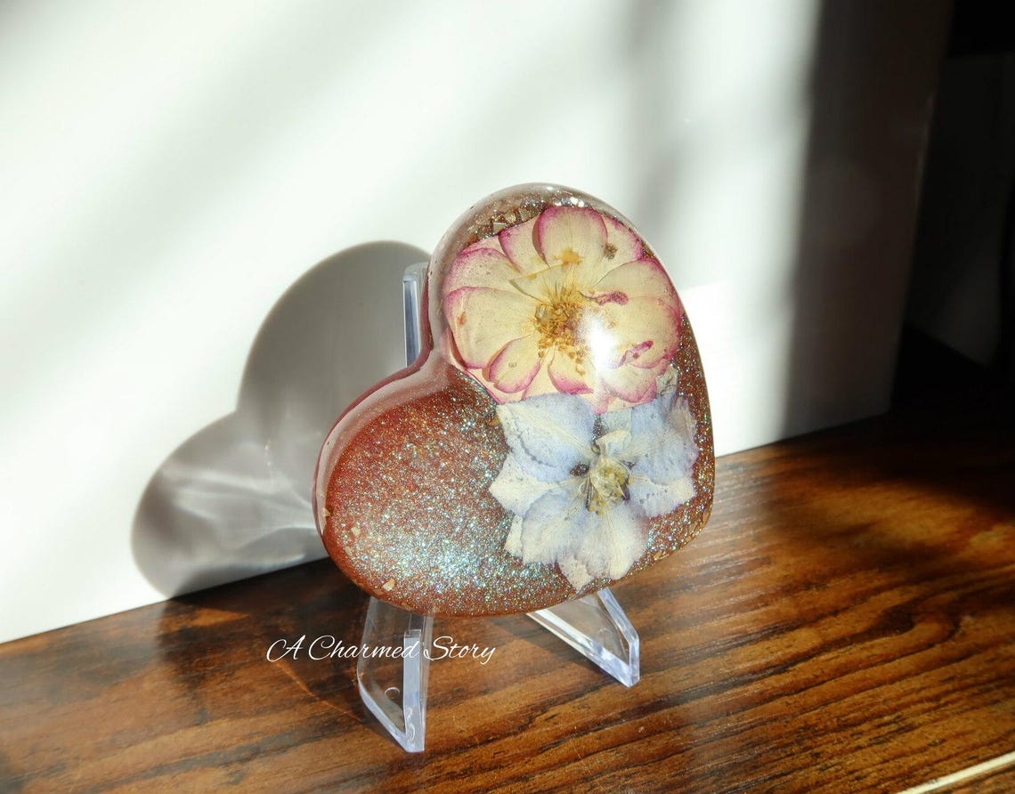 Floral Heart Paperweight | Floral Home Decor | Pressed Flowers | Nature ...