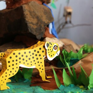 Printable DIY Mini Cheetah Paper Toy Educational Collectible Papercraft ...