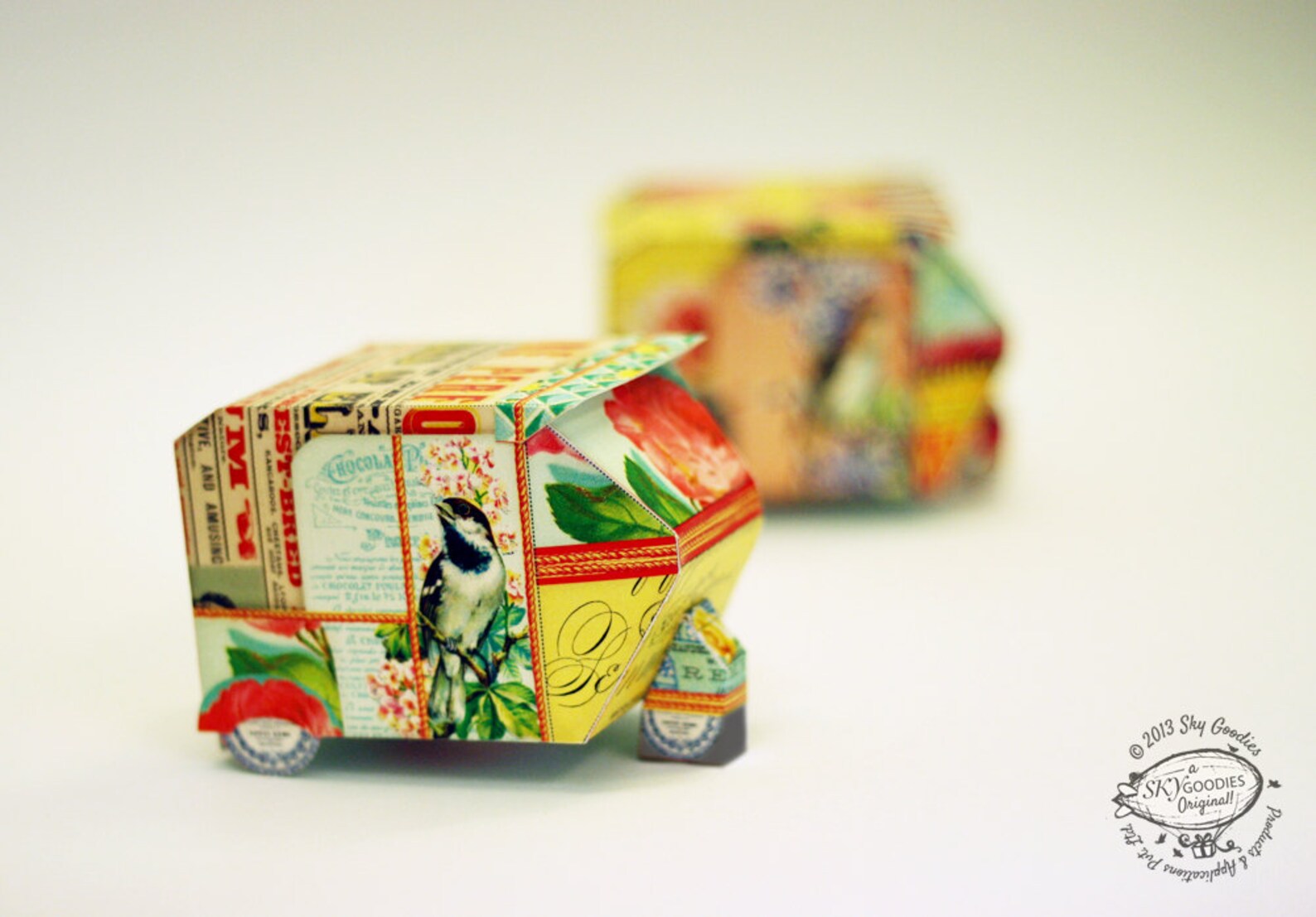 DIY Paper Toy Vintage Auto Rickshaw: Set of 2 Printable | Etsy