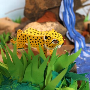 Printable DIY Mini Cheetah Paper Toy Educational Collectible Papercraft ...