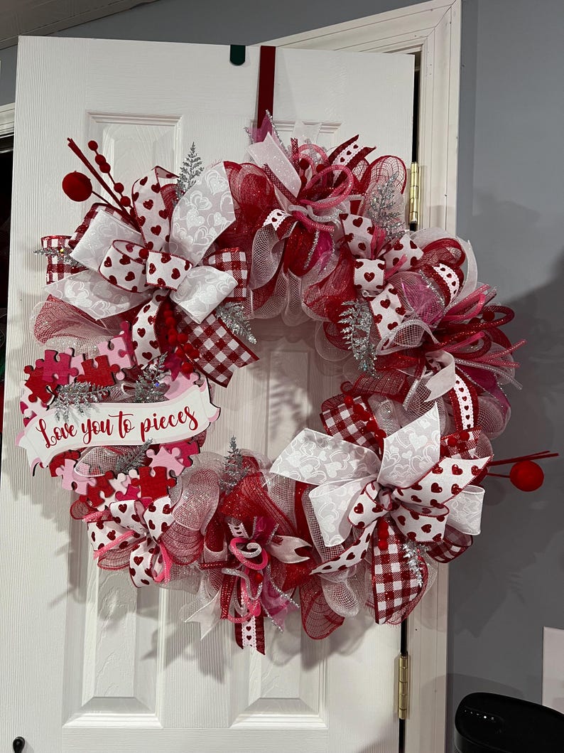 Love You to Pieces Valentine’s Day Wreath - Etsy