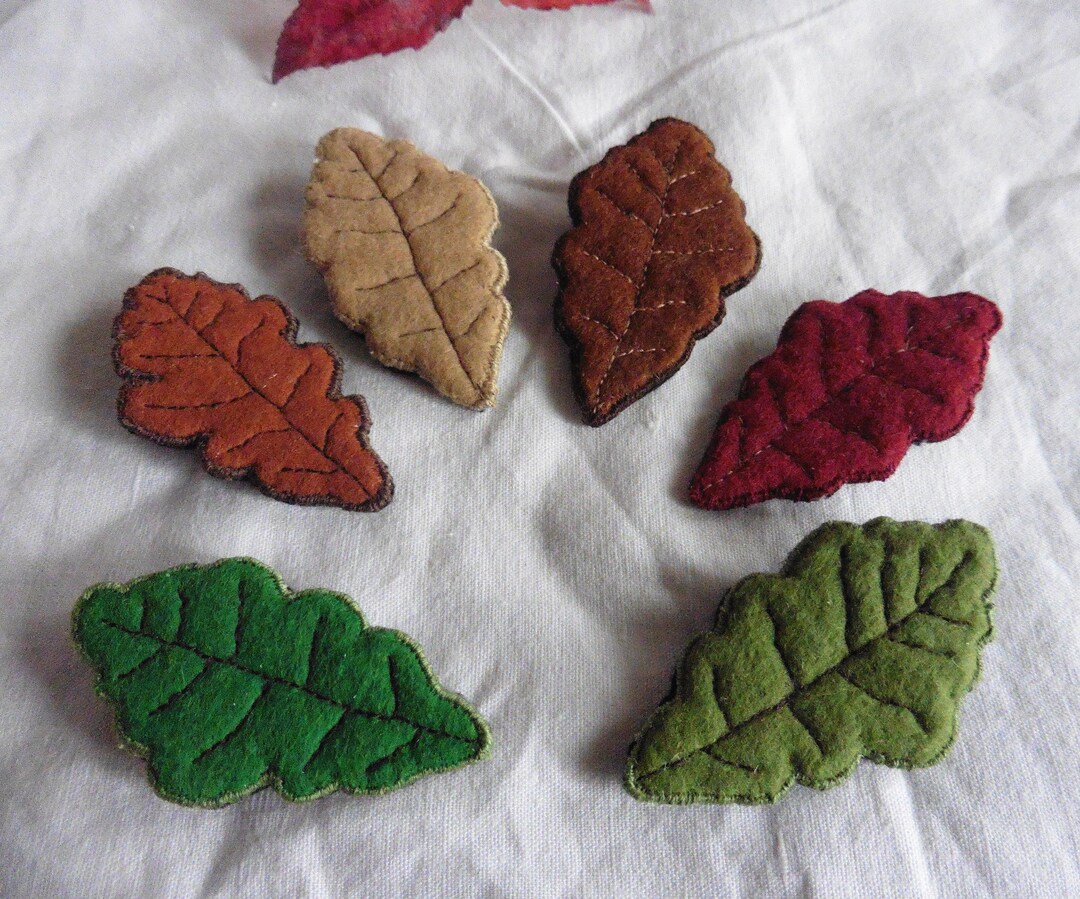 Cottagecore Oak Leaf Embroidered Brooch, Nature Brooch, Mori Girl ...