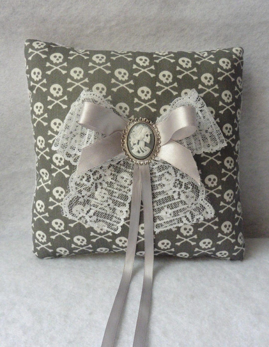 Cottagecore Grey White Skull Gothic Wedding Rings Pillow, Grey Wedding ...