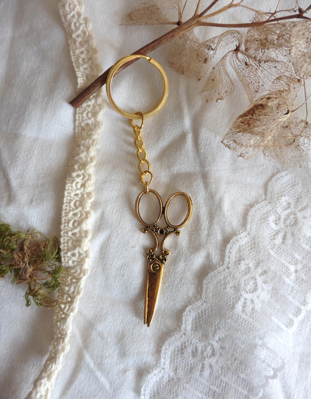 Golden Victorian Scissors Keyring Keychain, Shabby, Steampunk, Sewing ...