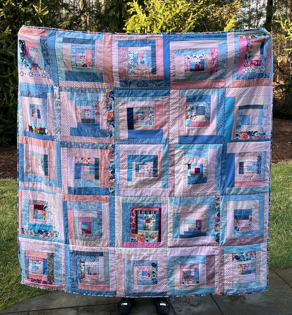 Pink No Blue! Scrappy Log Cabin Quilt - Etsy