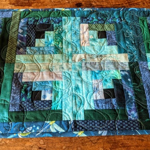 Quilted Table Runner Log Cabin Table Runner Table Topper - Etsy