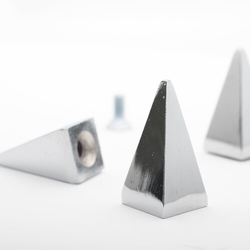 5/8 16mm Silver 4-sided Pyramid Spikes Bag of 20 - Etsy