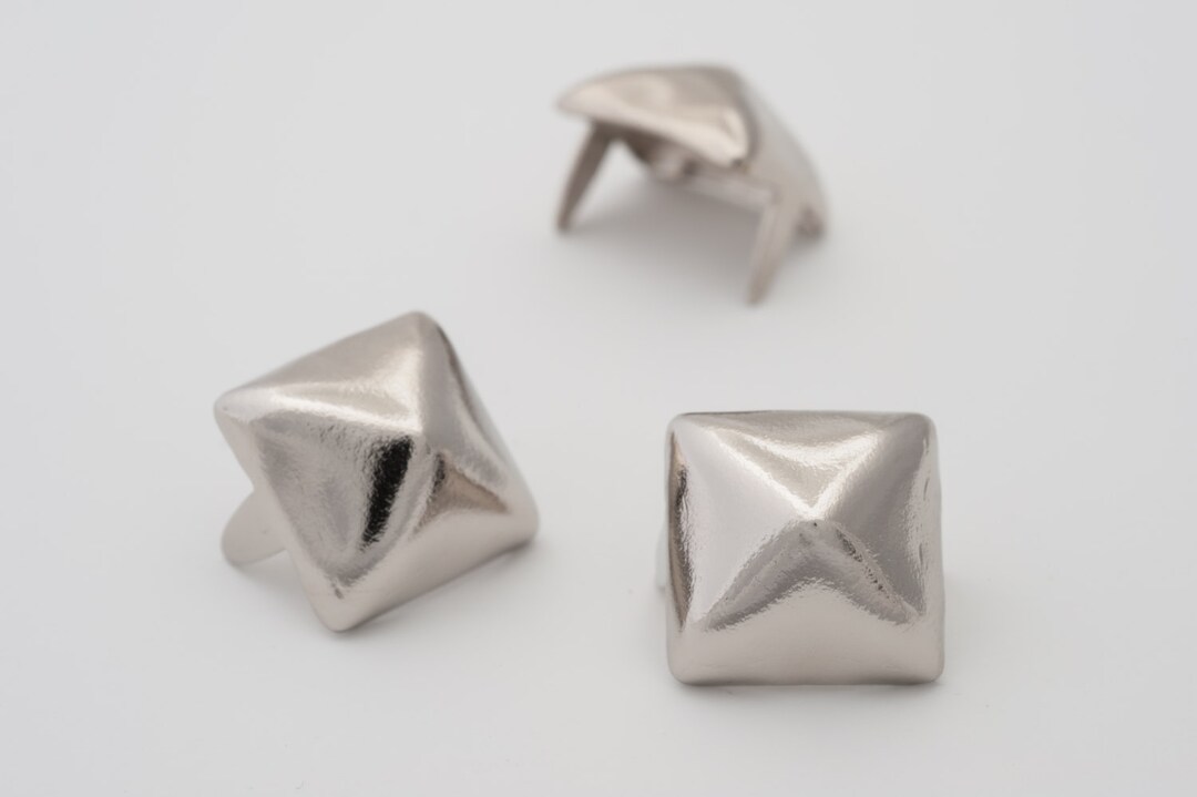 500 Pyramid Studs 1/2" (13 Mm) Silver - Great for Belt, Apparel, Shoes ...